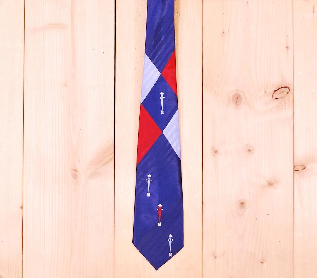 Vintage 1930's/40's Blue WHITE CLIFFS of DOVER Necktie / Diamond Motif ...