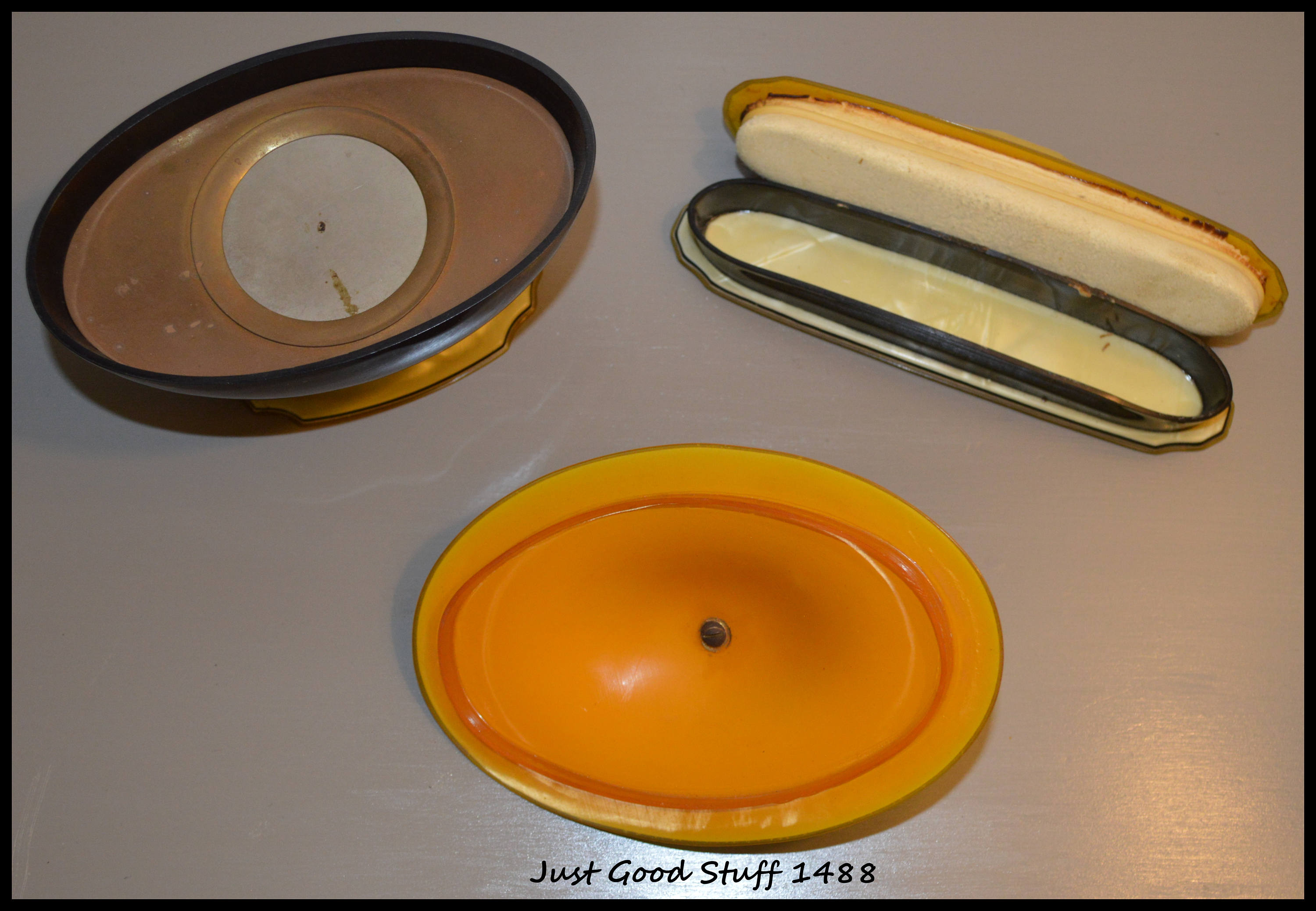 Rare 1930'S Art Deco Pyralin Sheraton 2 Piece Vanity Set. - Etsy