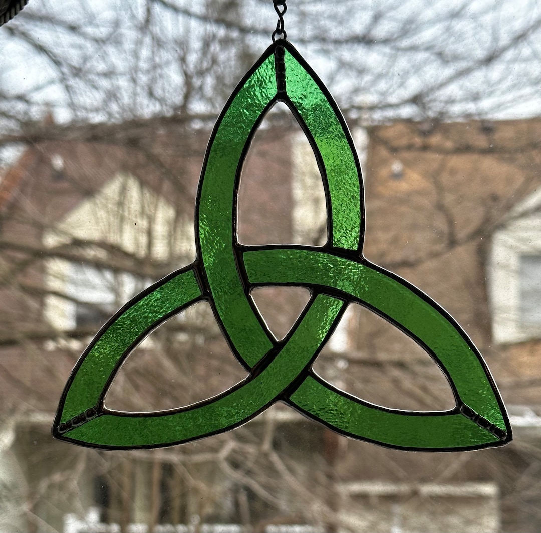 Celtic Trinity Knot Suncatcher - Etsy