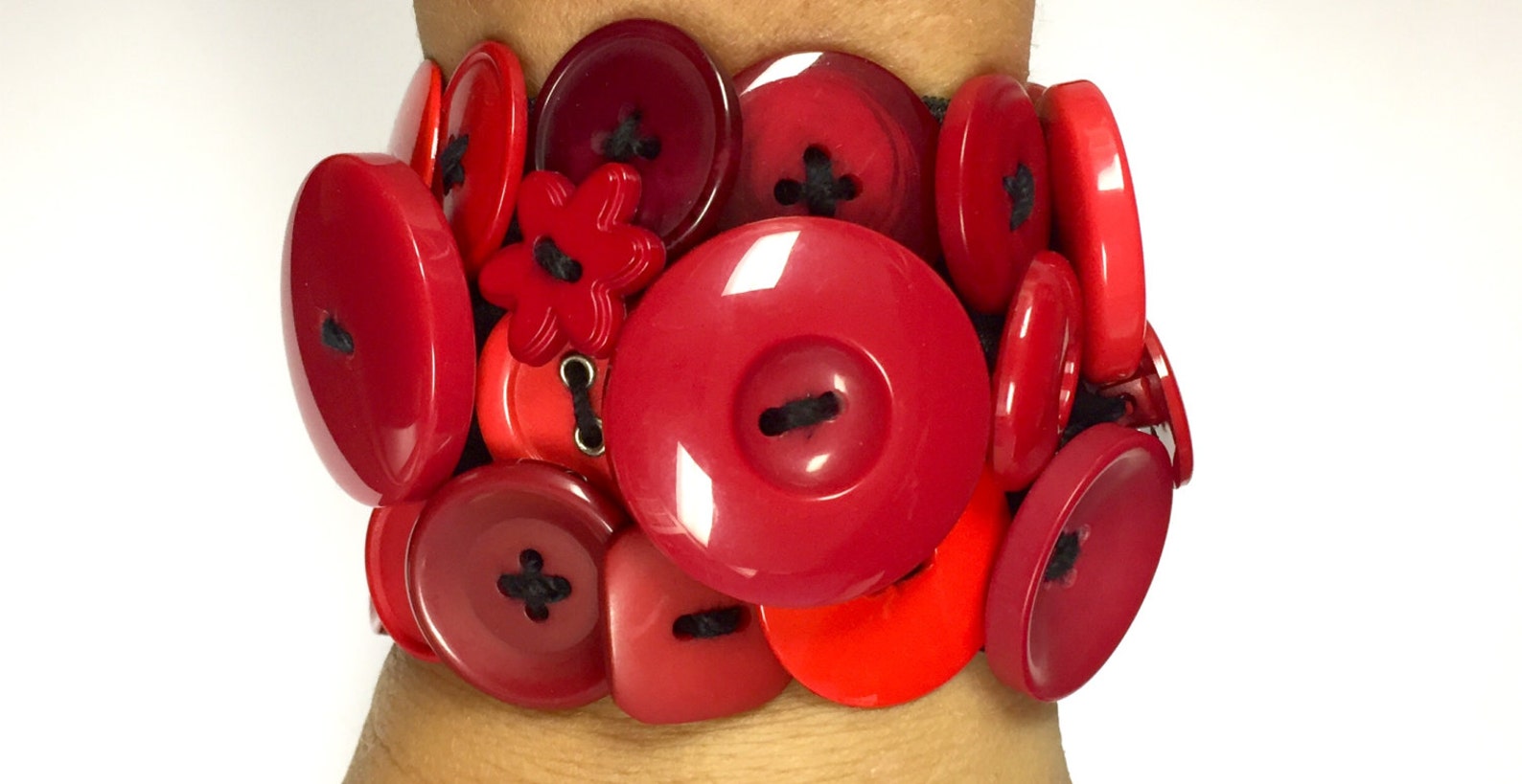 Vintage and Newer Buttons Bracelet Featuring Buttons of RED - Etsy
