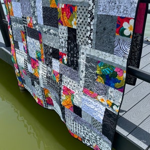 Handmade Monochrome Quilt Black/ White/ Gray/ Floral 82”x102” - Etsy