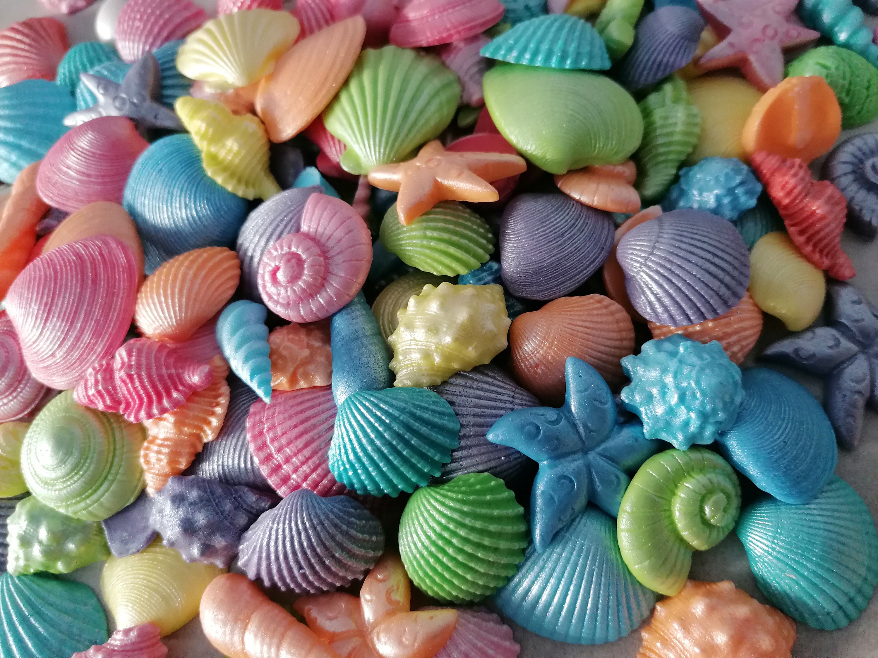 Edible Sugar Icing Sea Shells Shimmer Beach Cupcake Toppers Cake ...
