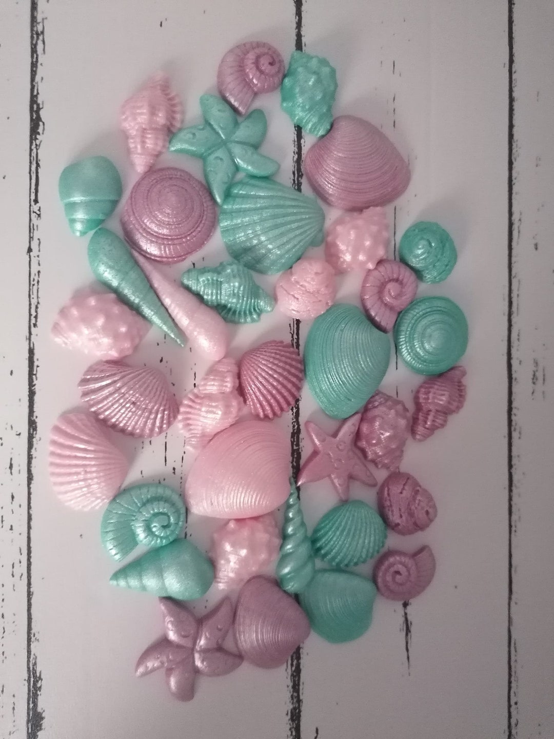 Edible Sugar Icing Sea Shells Shimmer Beach Cupcake Toppers Cake ...