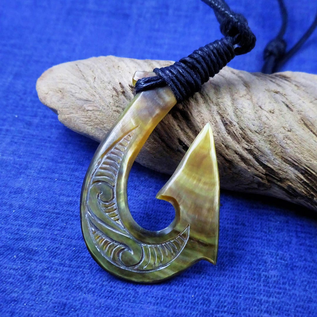 Maori Fish Hook Pendant Necklace Hei Matau MOP Beach Jewelry - Etsy