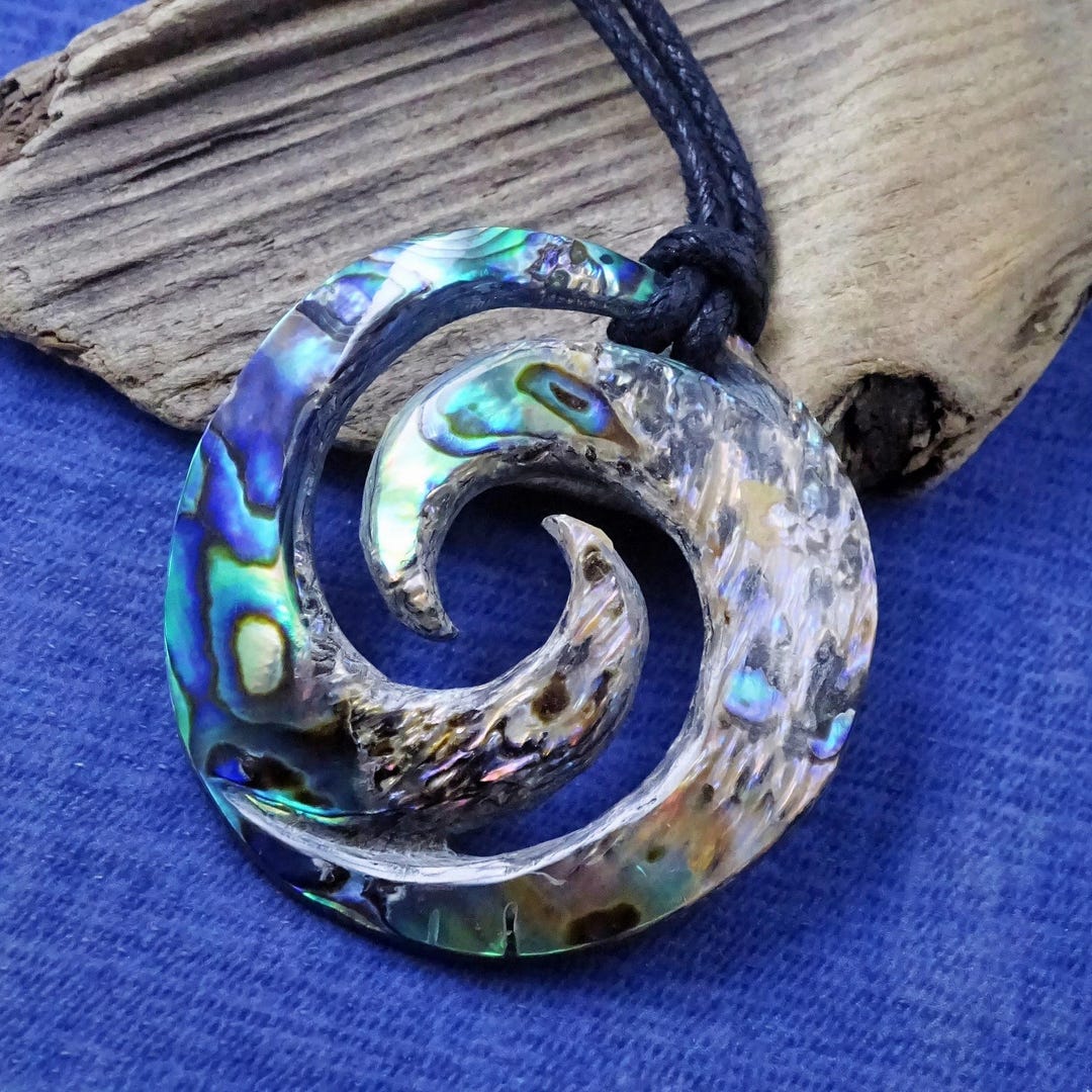 NZ Paua Shell Koru Pendant Necklace Hand Carved Shell Beach Jewelry (MA ...