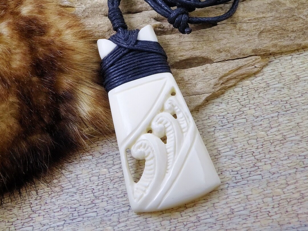 Maori Toki Koru Wave Pendant Necklace Surfer Charm - Etsy