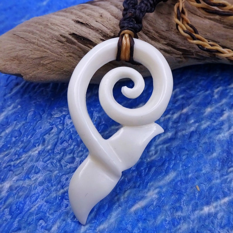 Maori Koru Wave Whaletail Pendant Macrame Necklace - Etsy