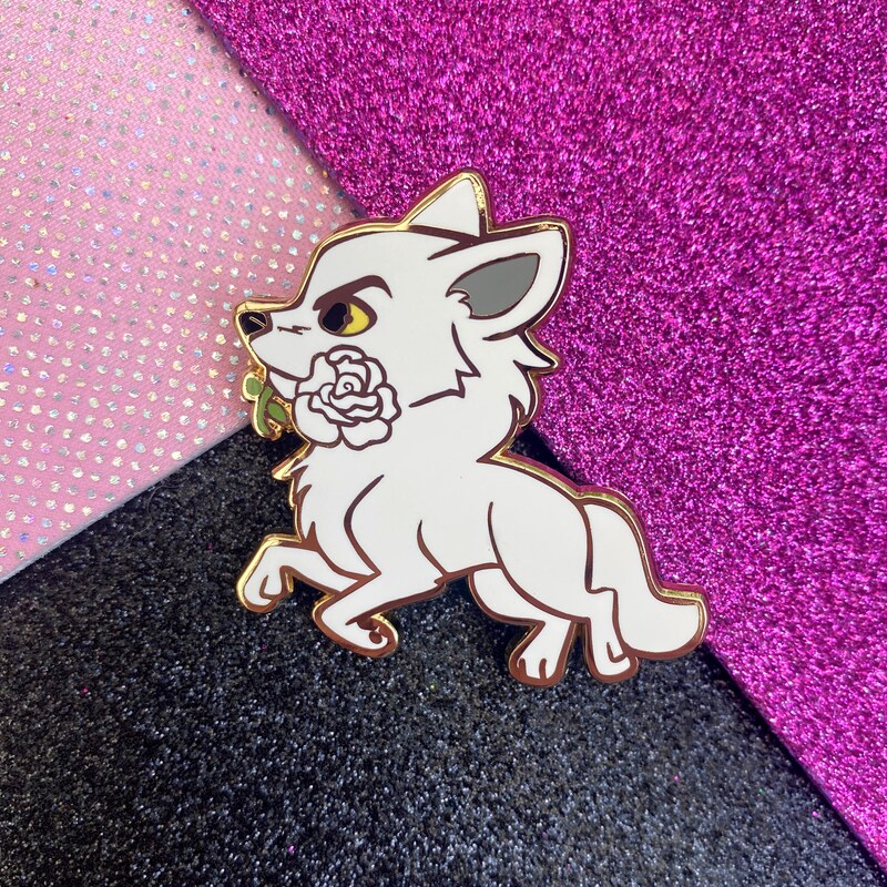 Wolf Pin - Etsy