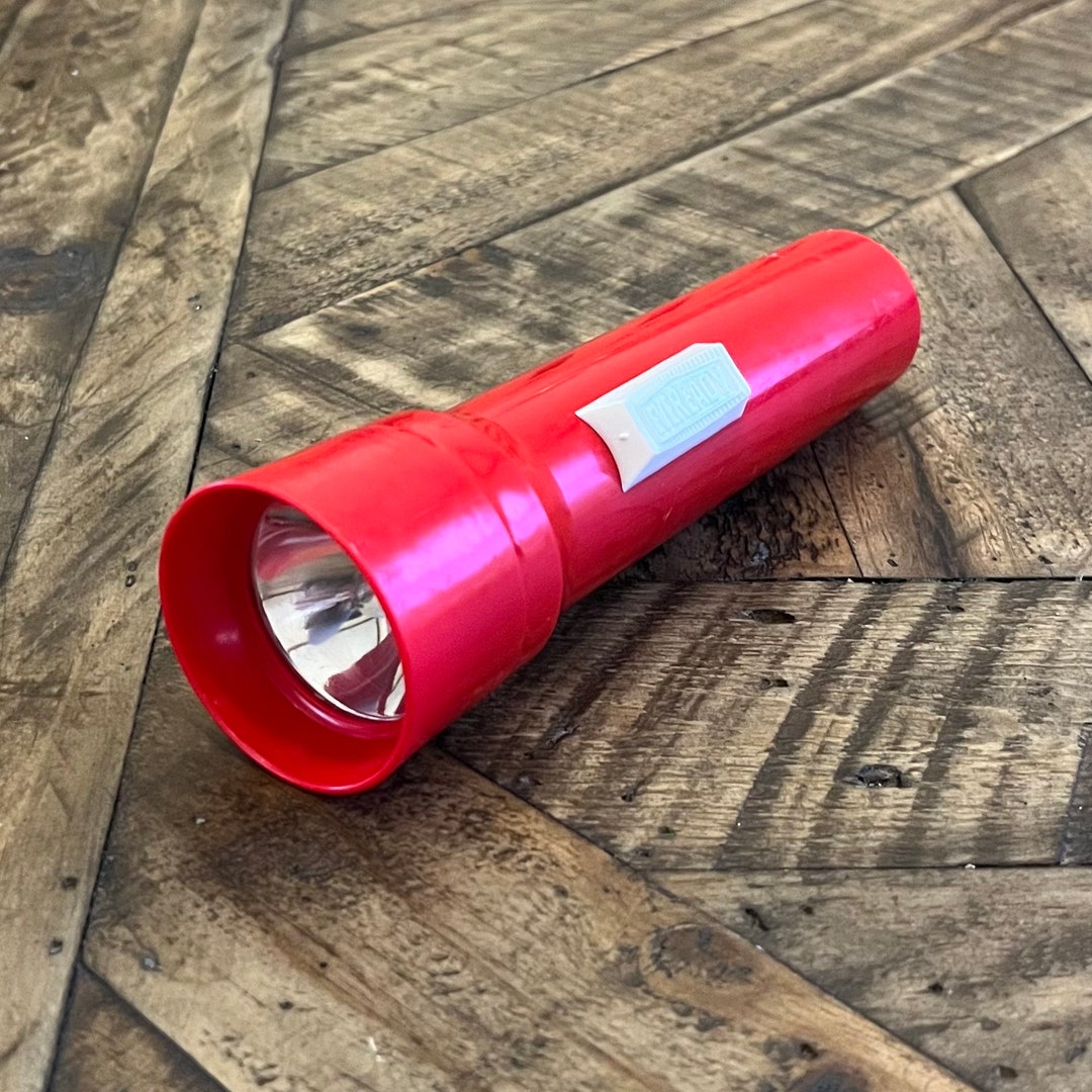 Vintage Red Eveready Flashlight - 2xd - Etsy