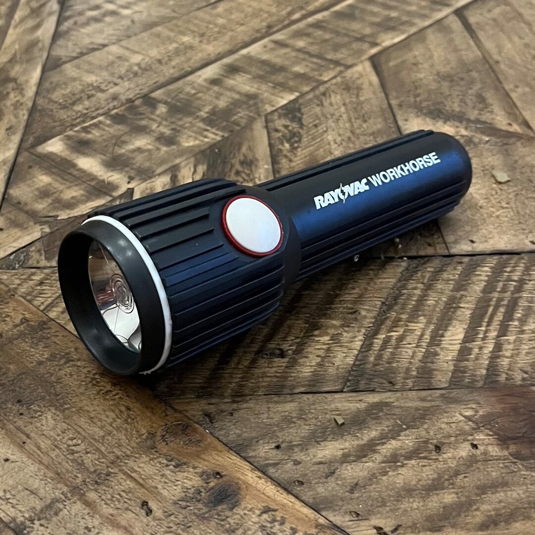 Vintage Rayovac Workhorse Midsize Flashlight 2xd - Etsy