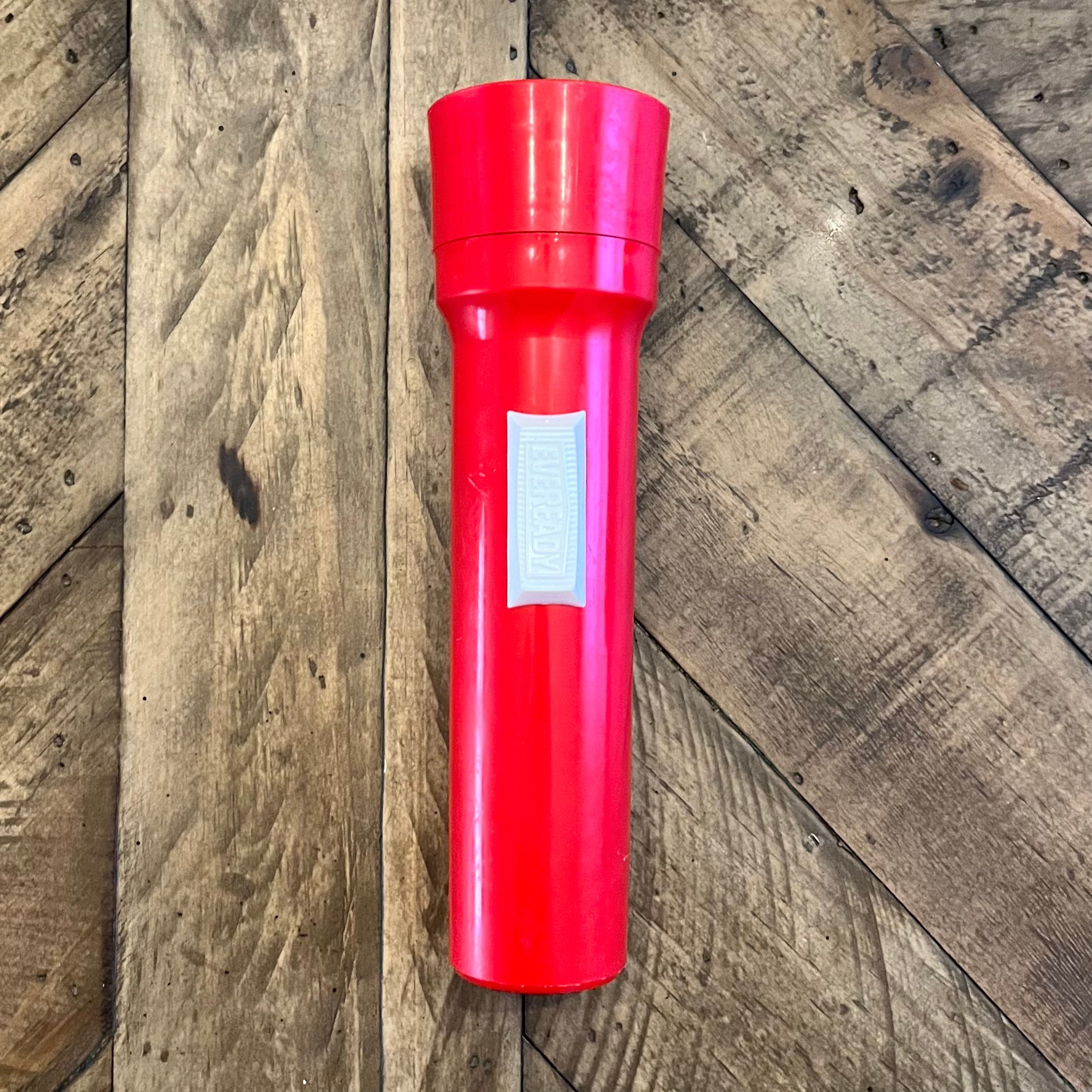 Vintage Red Eveready Flashlight 2xd - Etsy