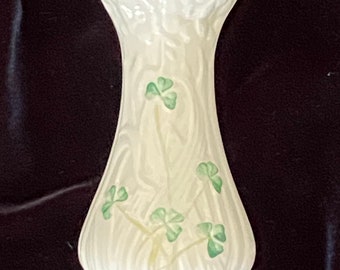Belleek Shamrock Vase - Etsy
