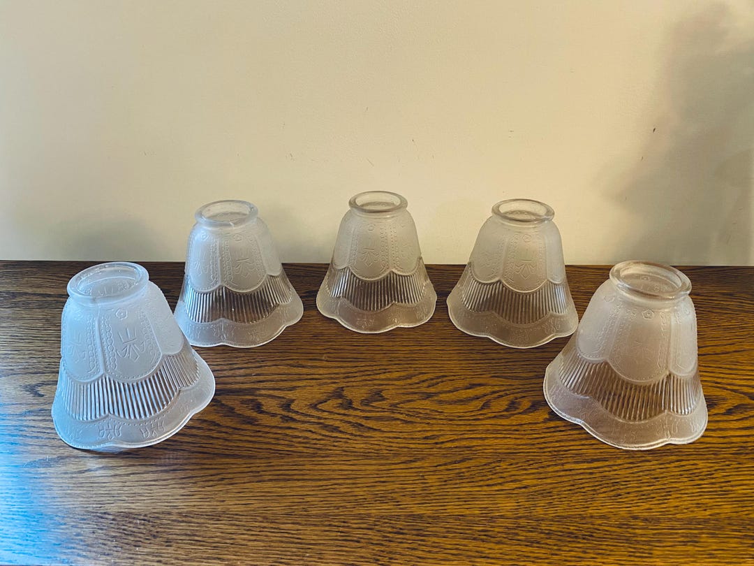 Vintage Frosted Glass Scalloped Edge Bell Shape Ceiling Fan Lamp Scones ...