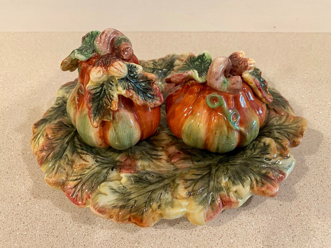 Spode Harvest Pattern Pumpkin Salt & Pepper Shakers With a Leaf Tray ...