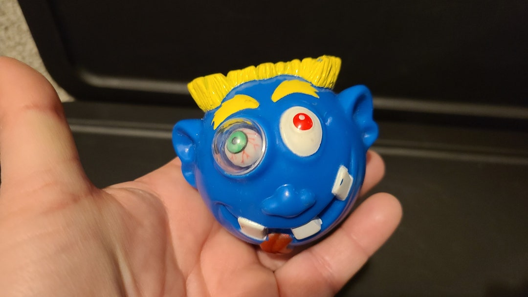 Vintage JARU Wacky Ball Blue Squirt Head W/ Yellow Mohawk, Weird Ball ...