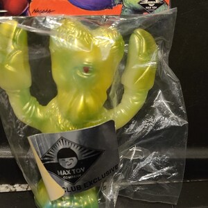 Vintage Green Alien Xam Finger Vinyl Puppet Max Toy Club Exclusive ...