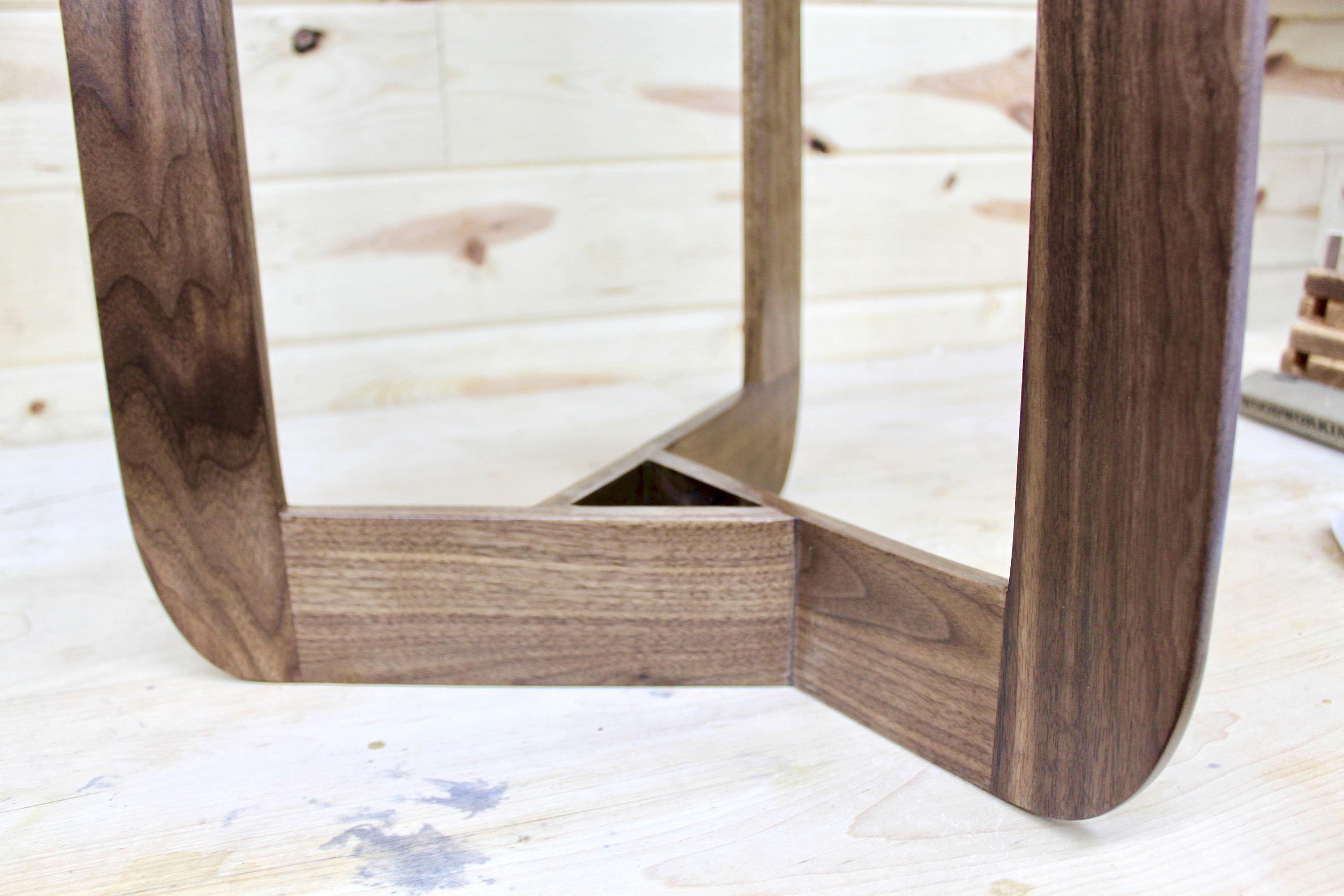 Handmade Mid Century Walnut Round Side Table boomerang Legs - Etsy