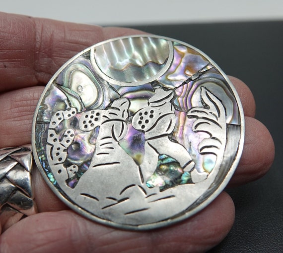 Old Mexico Inlaid Shell Pendant / Pin - Gem