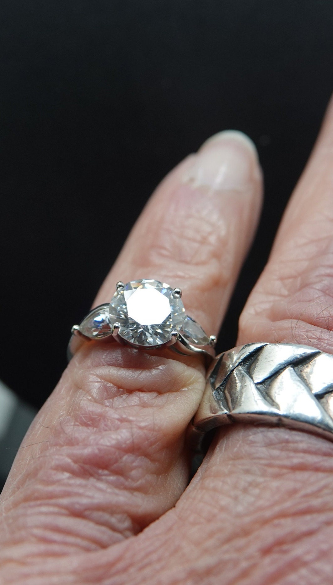 14k dq cz store