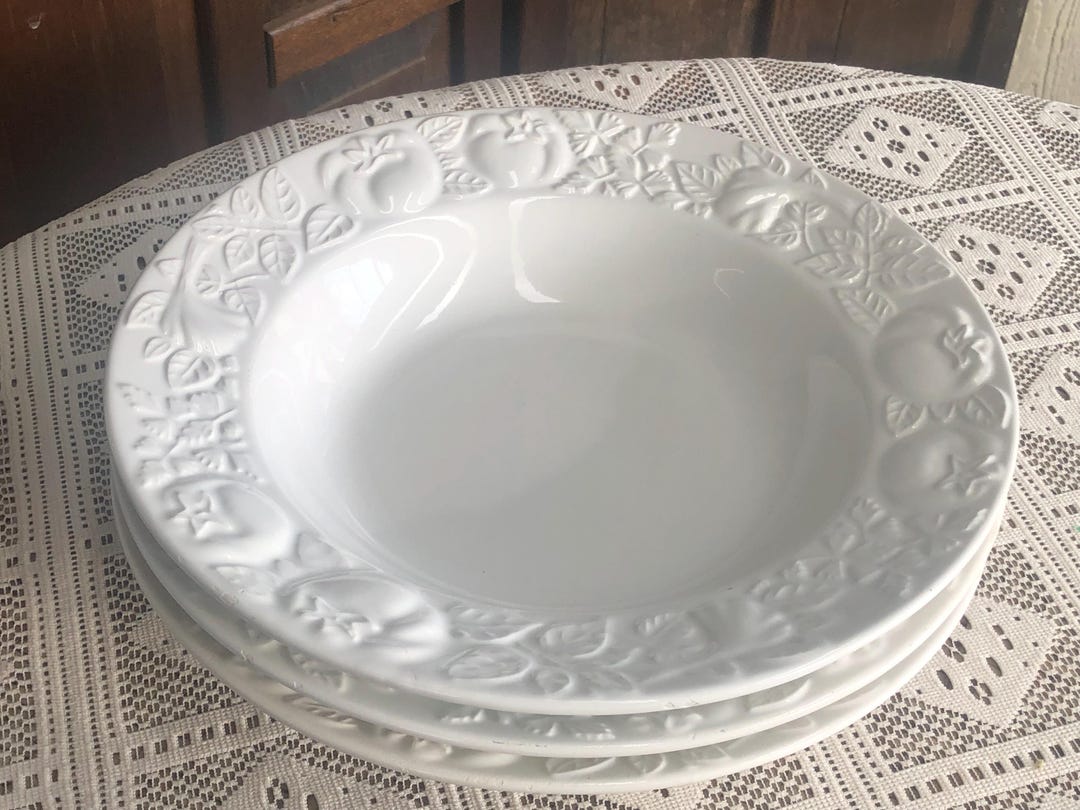 Vintage Over and Back Italy White Pasta Bowls Embossed Tomatoes Set of ...