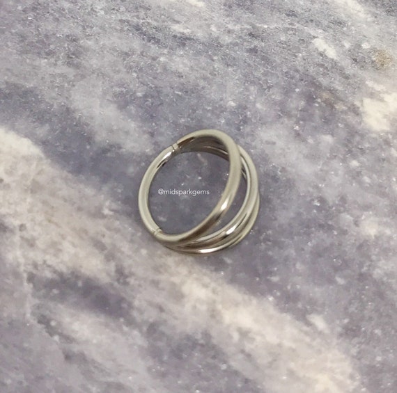 Choose From 20 Colors Triple Stack Fan Hinged Segment Ring | Etsy