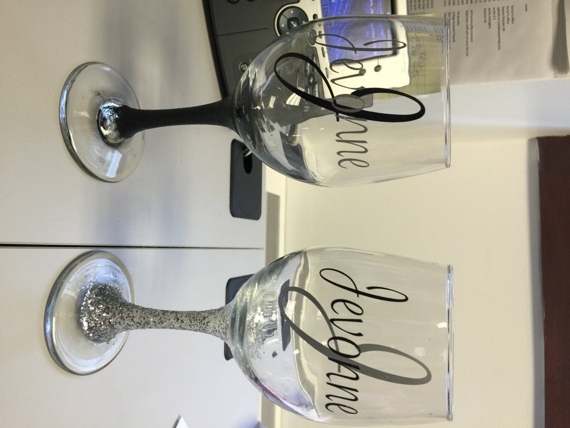 Personalized Glitter Wine Glasses Etsy