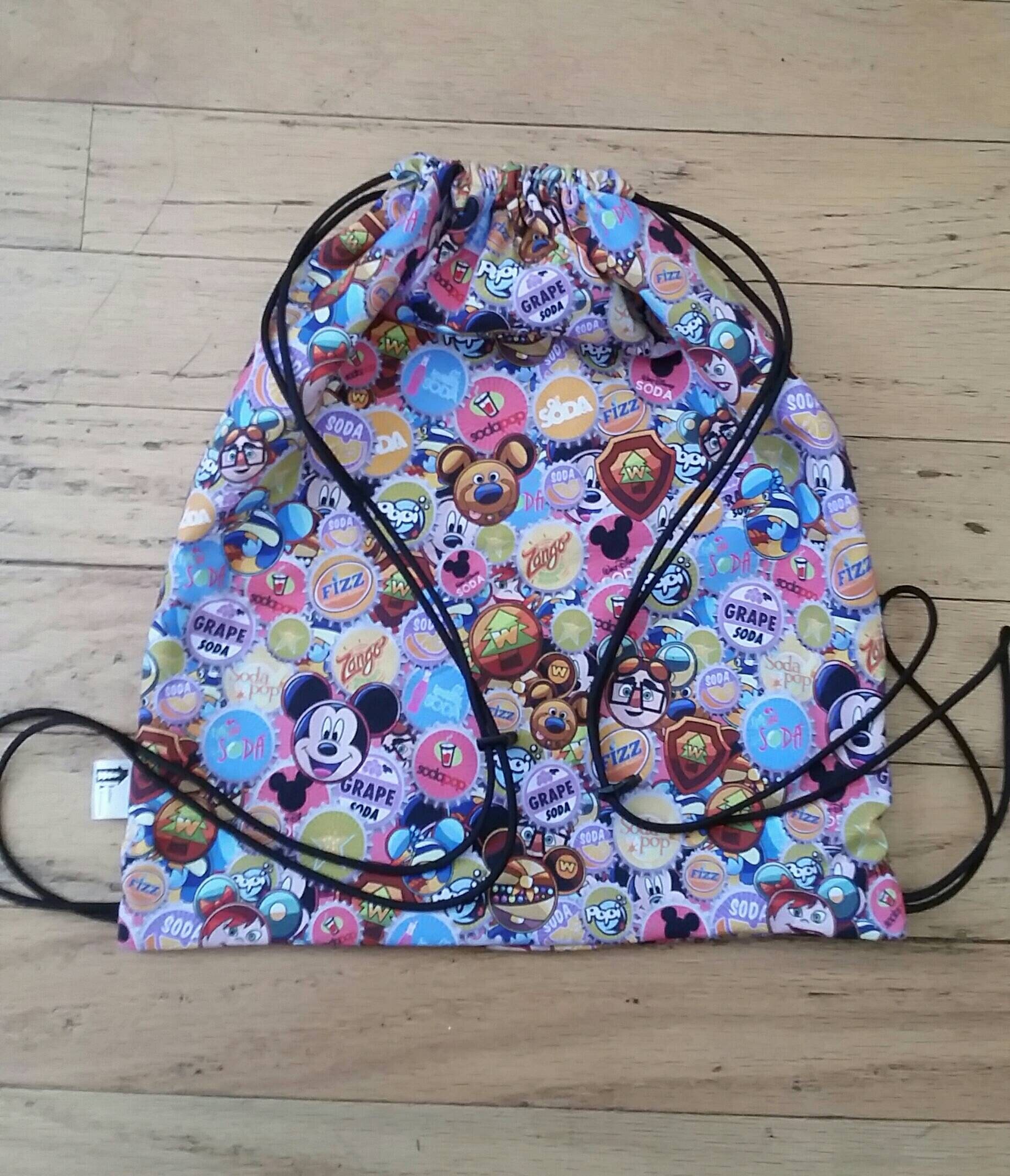 Bottle cap drawstring backpack, Up - Etsy Italia