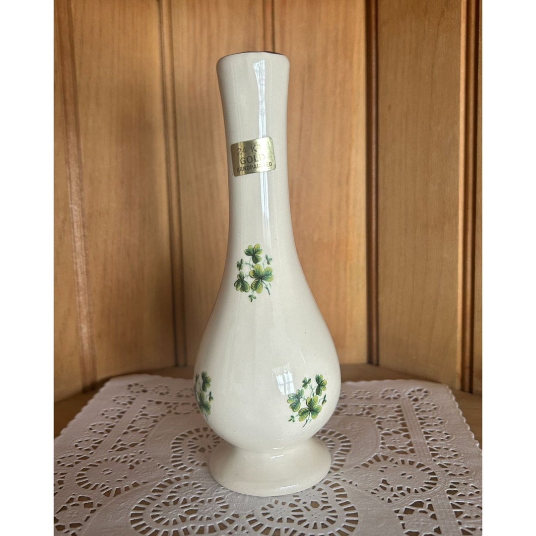Vintage Carrigaline County Cork Ireland Shamrock Handpainted Bud Vase ...