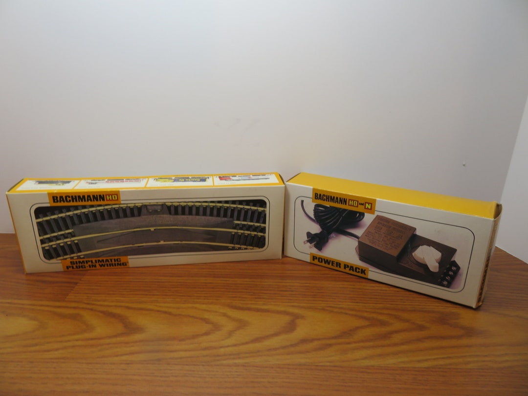MH 988 HO Bachmann Transformer # 6607 & (12) 18R Curve Track (4 ...