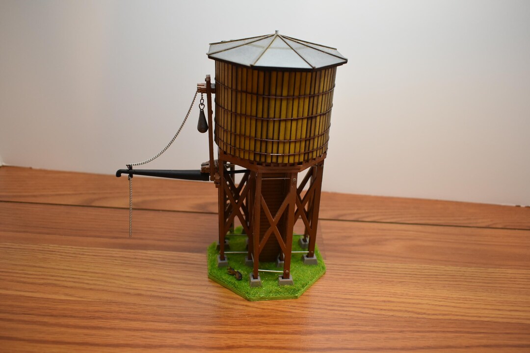 T 573 O Gauge Wooden & Plastic Water Tower With Moveable Spout Brand ...
