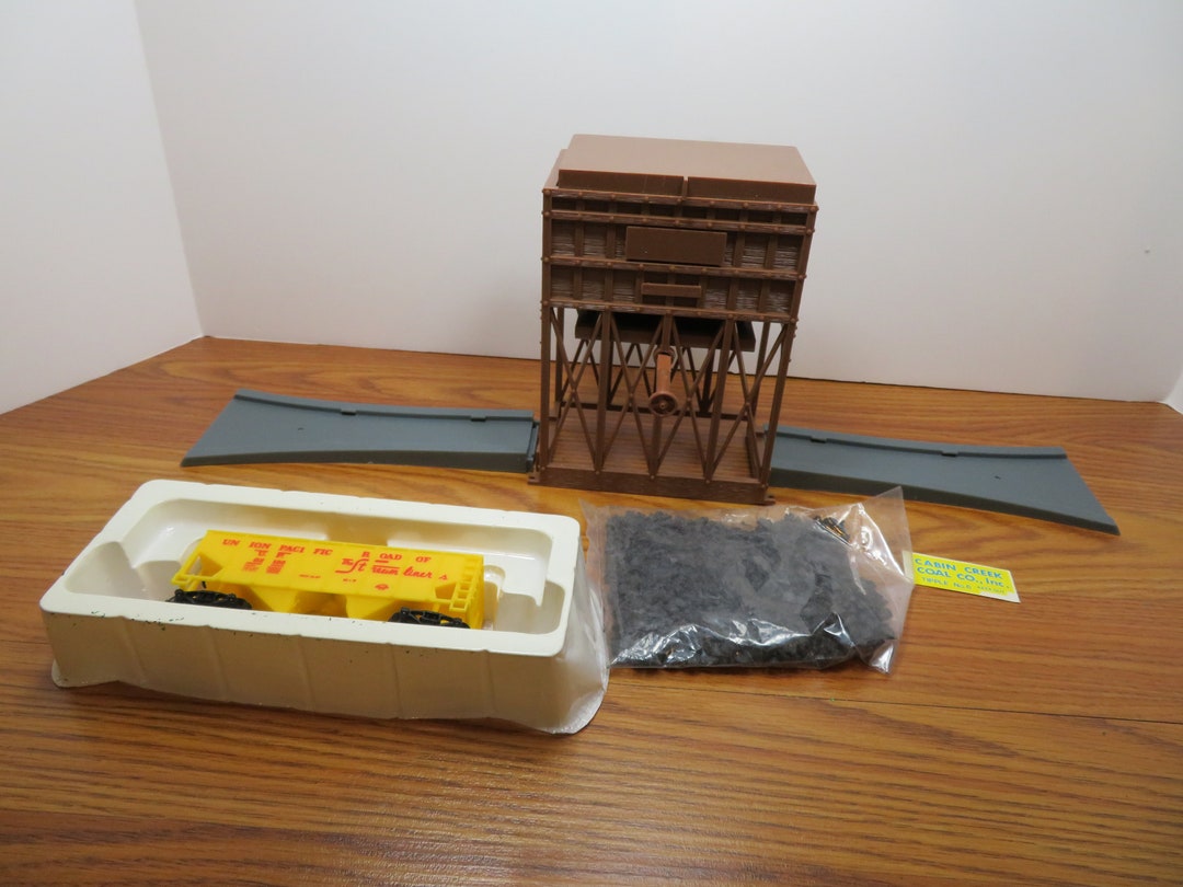MH 902 HO Life-like Operating Coal Tipple # 8200 With Car Brand New Old ...