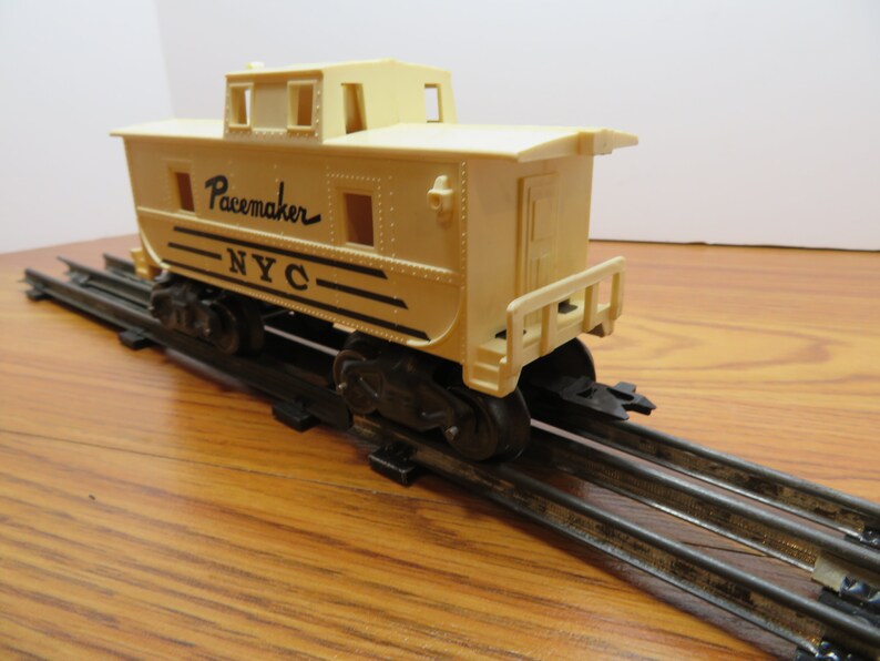 MH 838 O Gauge Marx Pacemaker Caboose NYC Cream Color Post War 1960 ...