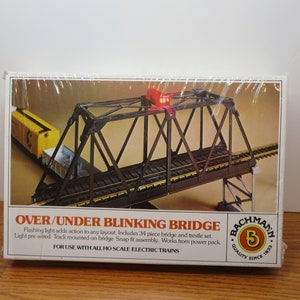 P 276 HO Bachmann #46222 Over/under Blinking Bridge Brand New Old Stock ...
