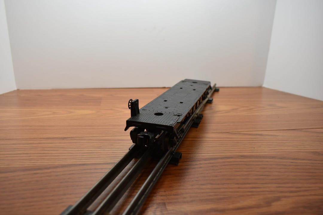 T 518 O Gauge Lionel 6828 Flat Car Well Weighted With Metal Wheels 1950 ...