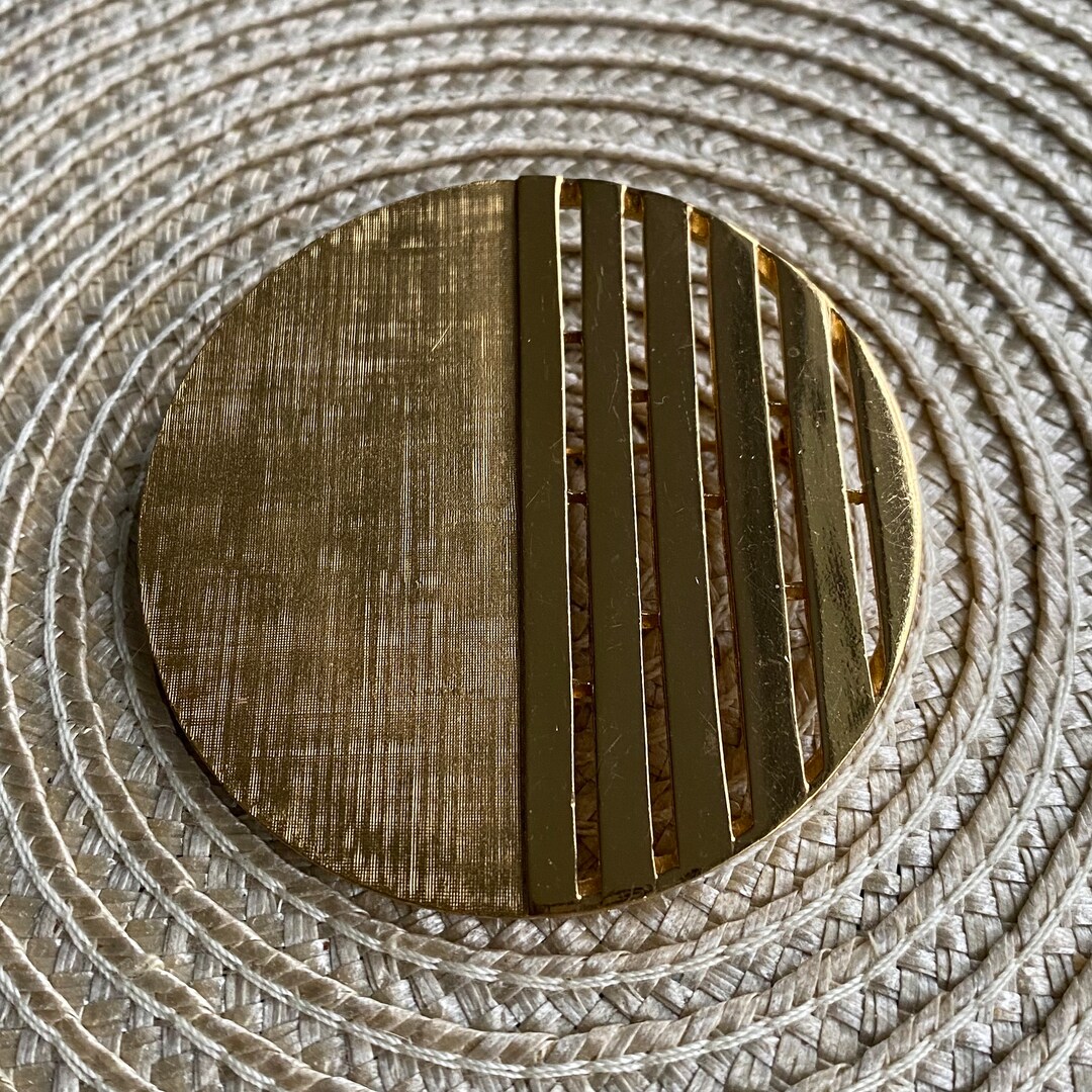 Trifari Crown Circle Gold-tone Brooch Pin Round Circle Pin Vintage Mid ...