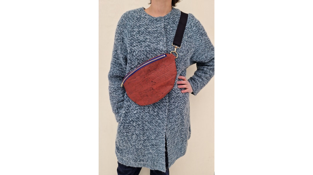 Practical Hip Bag, Rust Brown Hip Bag Made of Cork, Shoulder Bag With ...