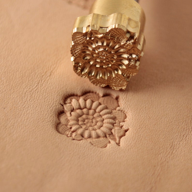 Tools for Leather Crafts. Stamp 428 the Shell - Etsy