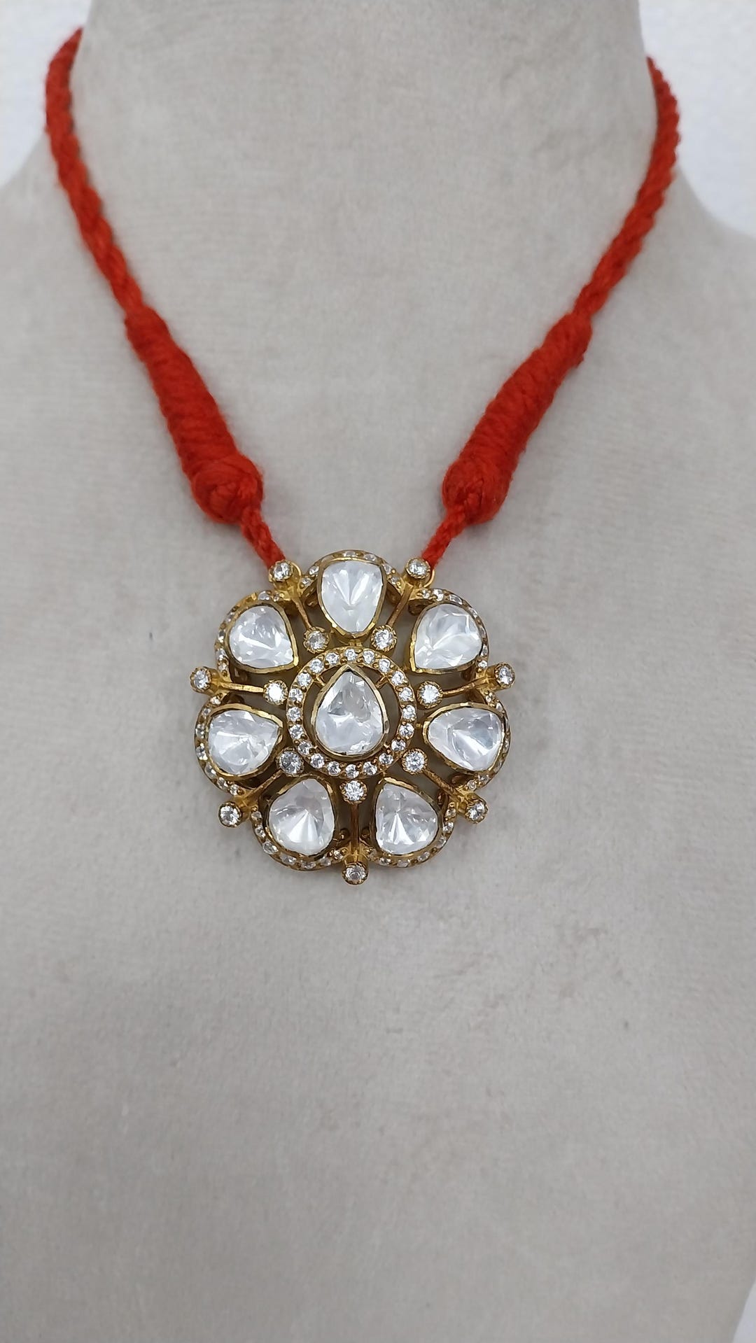 Antique Style Pendent in 925silver Studded With Diamond Simulant ...