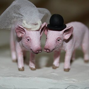 Pig Cake Toppers - Wedding Cake Toppers - Pigs - Bride and Grooms ...