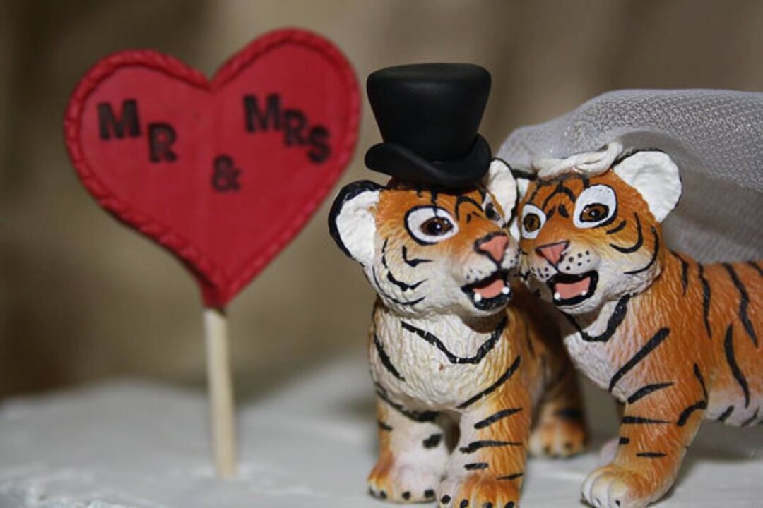 Wedding Cake Toppers - Tigers - Bride and Groom - Animal Cake Toppers ...