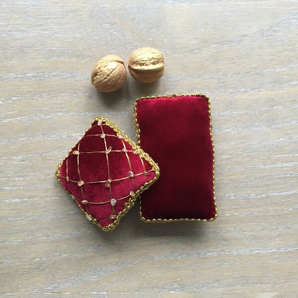 Square Pincushion - Etsy