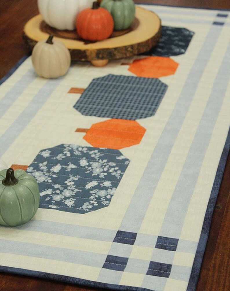 Gingham Pumpkins Table Runner Pattern PDF - Etsy