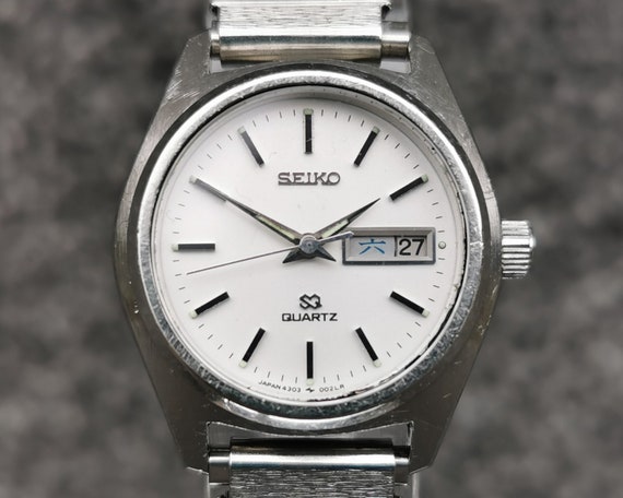 1977 Seiko SQ Quartz Watch, Chinese & English Day Dat… - Gem