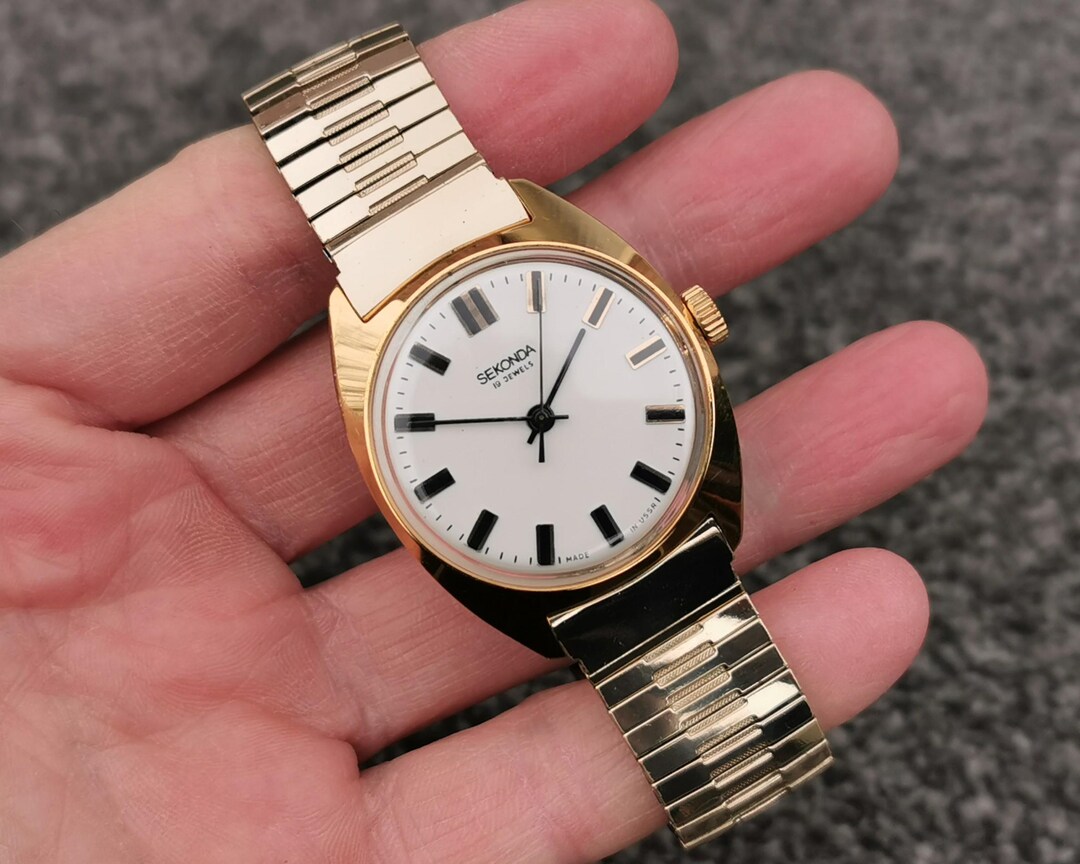 Sekonda Hand-wind Watch, Round White Dial, Expanding Gold-plated ...