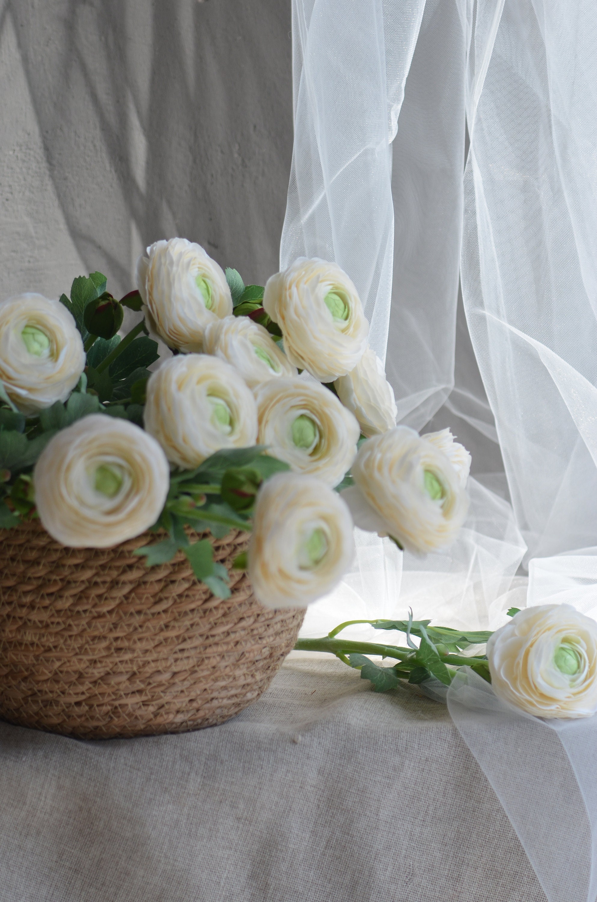 Luxe Faux Ranunculus, Silk Ranunculus, Artificial Flowers Arrangement ...