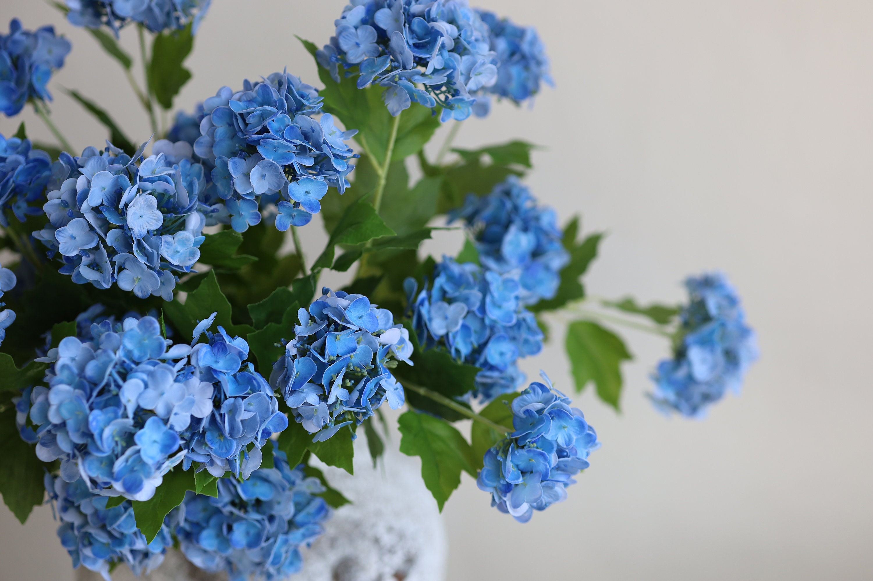 25" Real Touch Seeded Blue Hydrangeas, Snowball Hydrangea, Faux ...