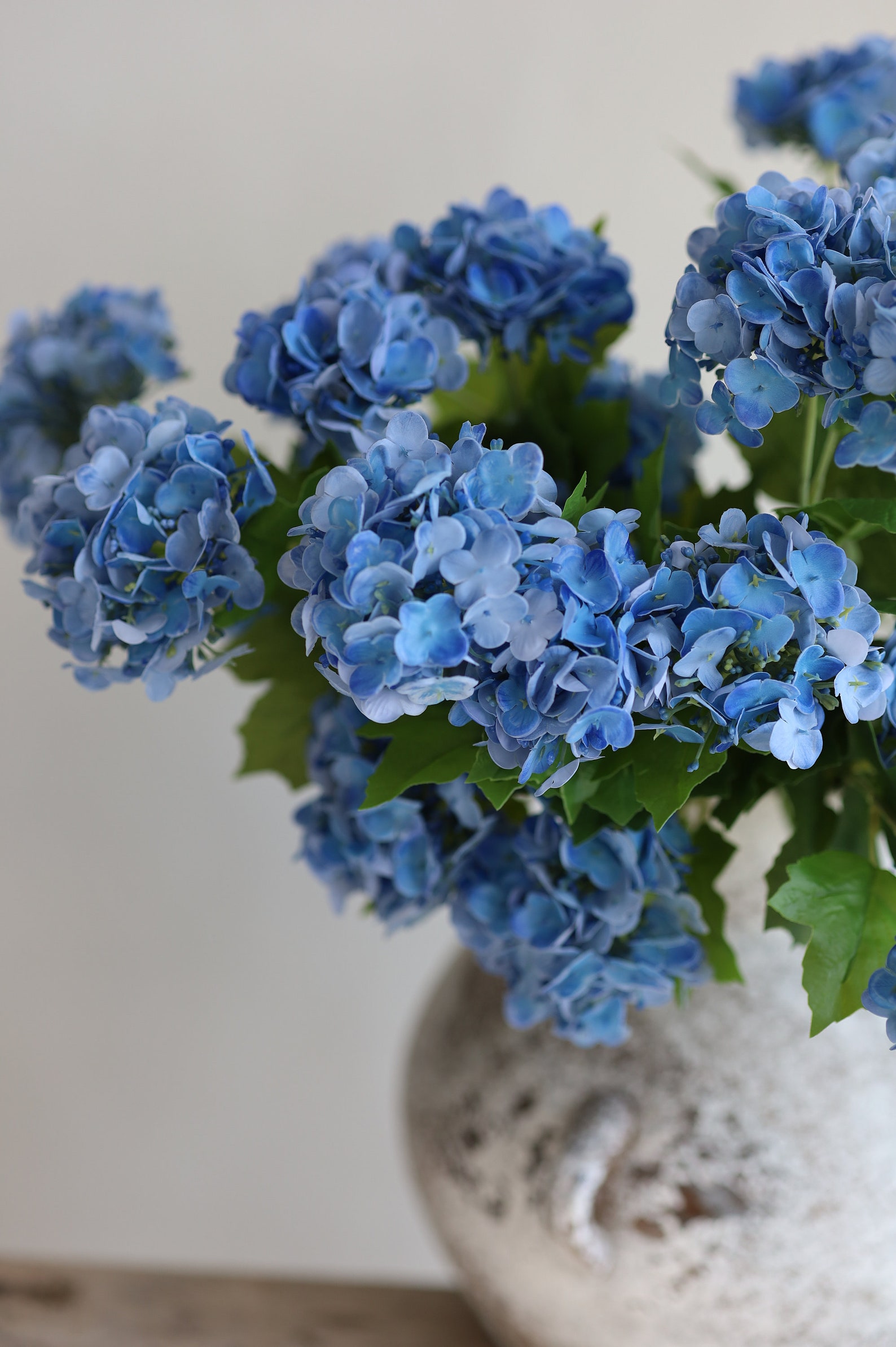 25" Real Touch Seeded Blue Hydrangeas, Snowball Hydrangea, Faux ...
