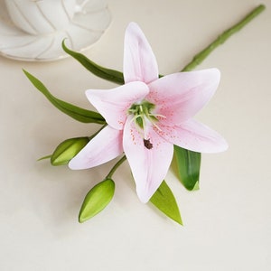 Real Touch Lily, Silk Lily, White Silk Garden Lilies, White Lily, White ...