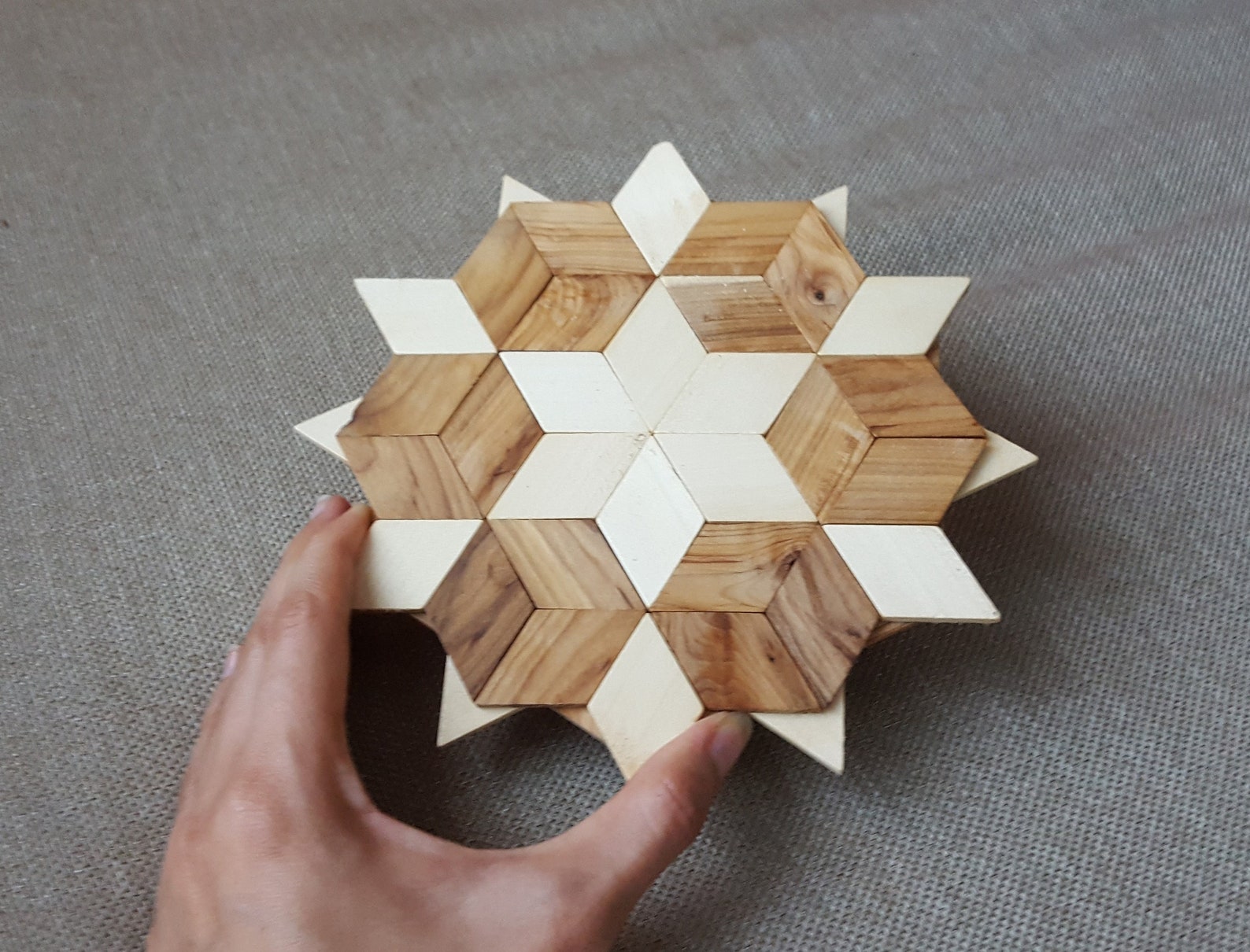 Wooden Trivet, Round Solid Wood Hot Pad for Coffee Cup, Wooden Circular ...