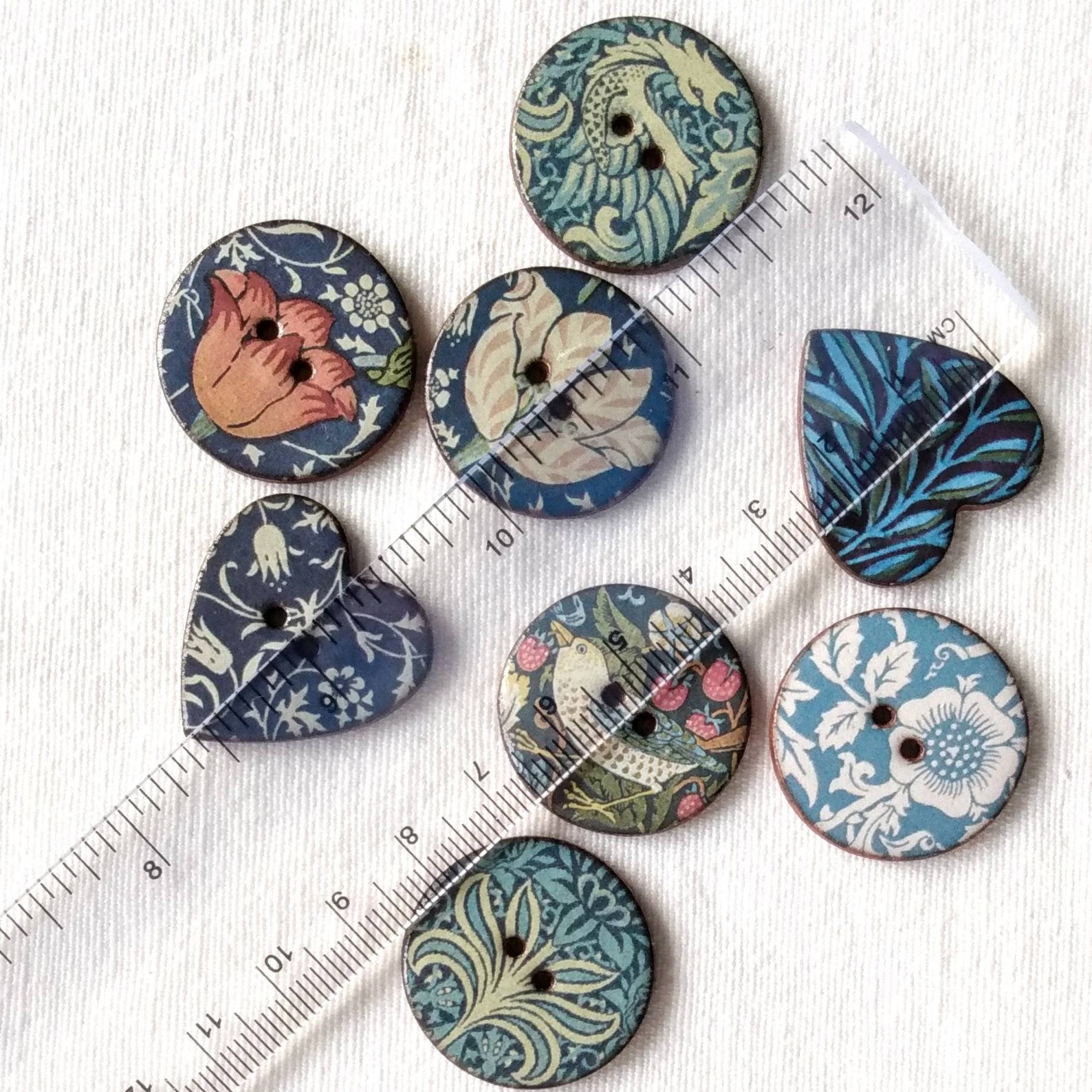 8 William Morris, Vintage Design, Handmade Ceramic Buttons. 27mm (1 ...